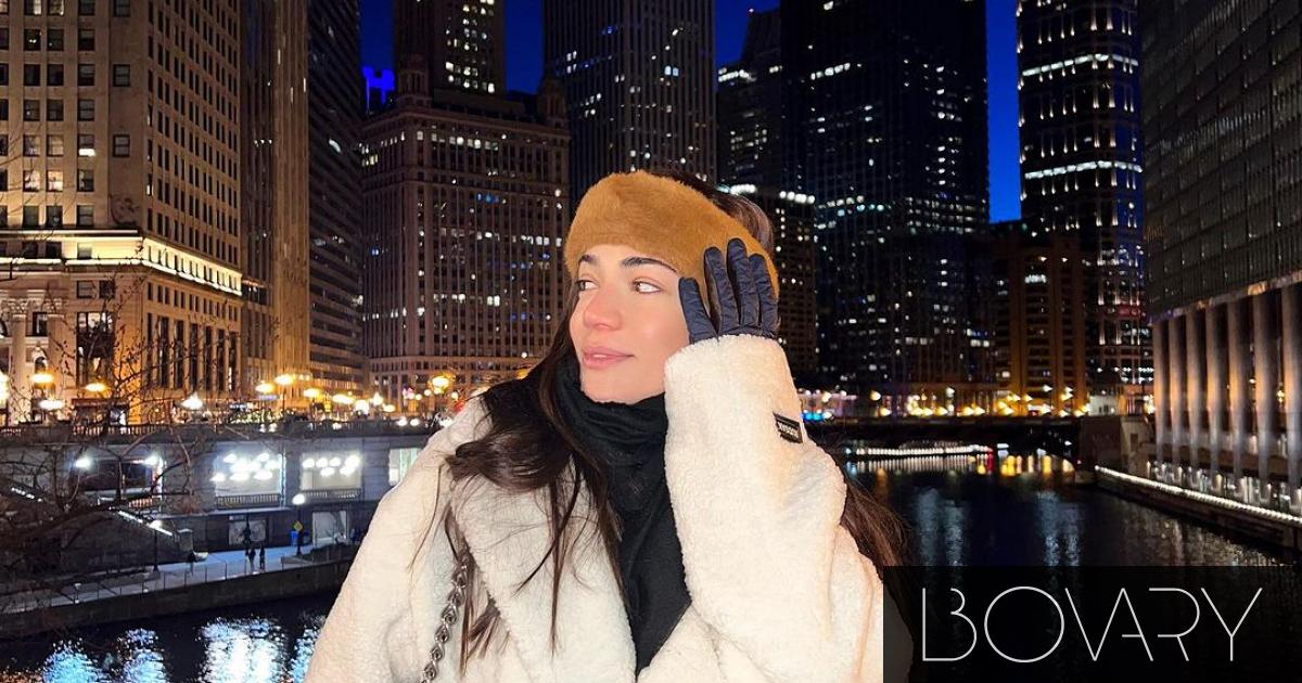 Η Ηβη Αδάμου με ολόλευκη γούνα και Ugg μπότες στο Σικάγο -Το cosy winter look της | BOVARY